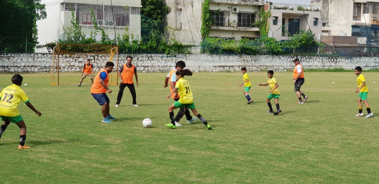 Best Football Classes For Kids In Gurugram | Kidsstoppress